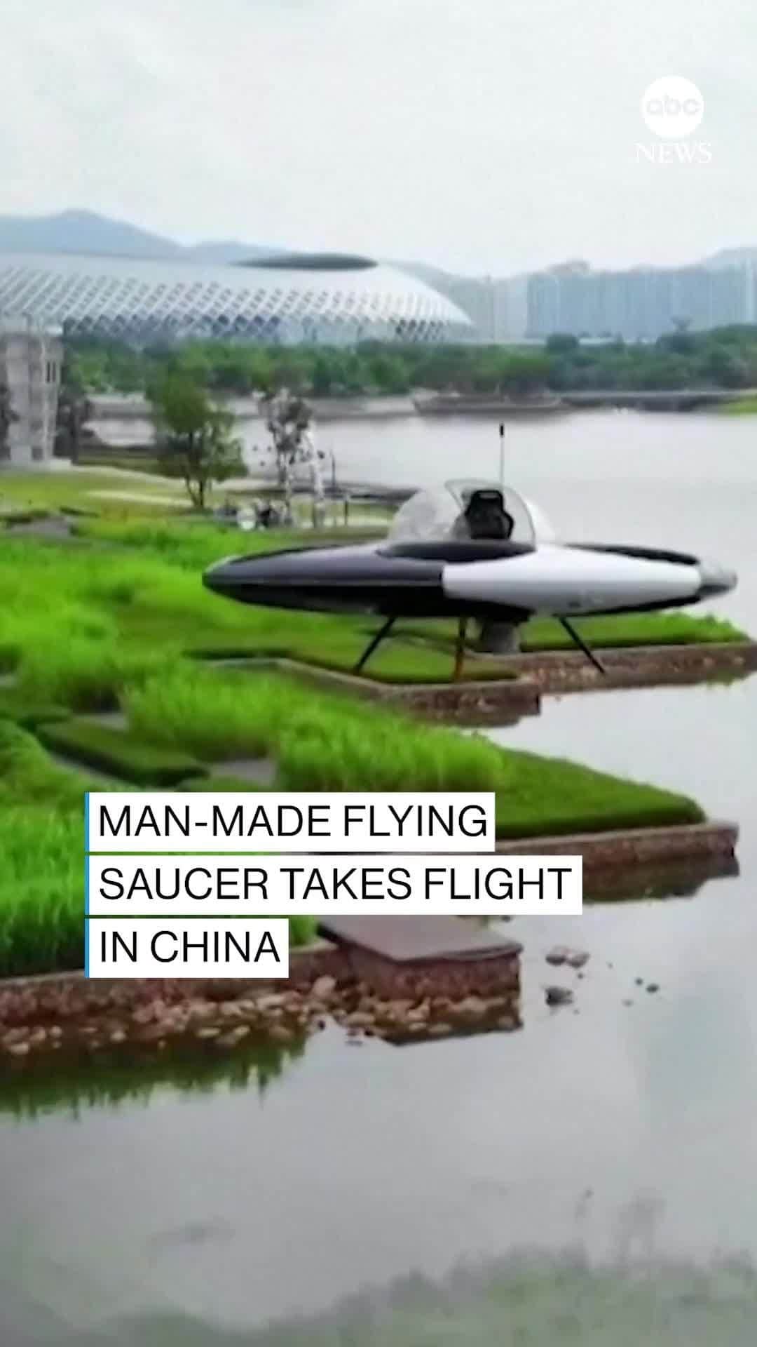 ABC Newsさんのインスタグラム動画 - (ABC NewsInstagram)「UF-WHOA: A man-made flying ...