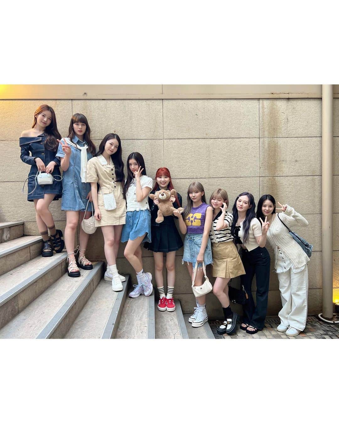 Niziさんのインスタグラム写真 - (NiziInstagram)「みなさん🙌 2nd Album『COCONUT』のリリースが近づいてきました！🥥 「NiziU Live with U ...