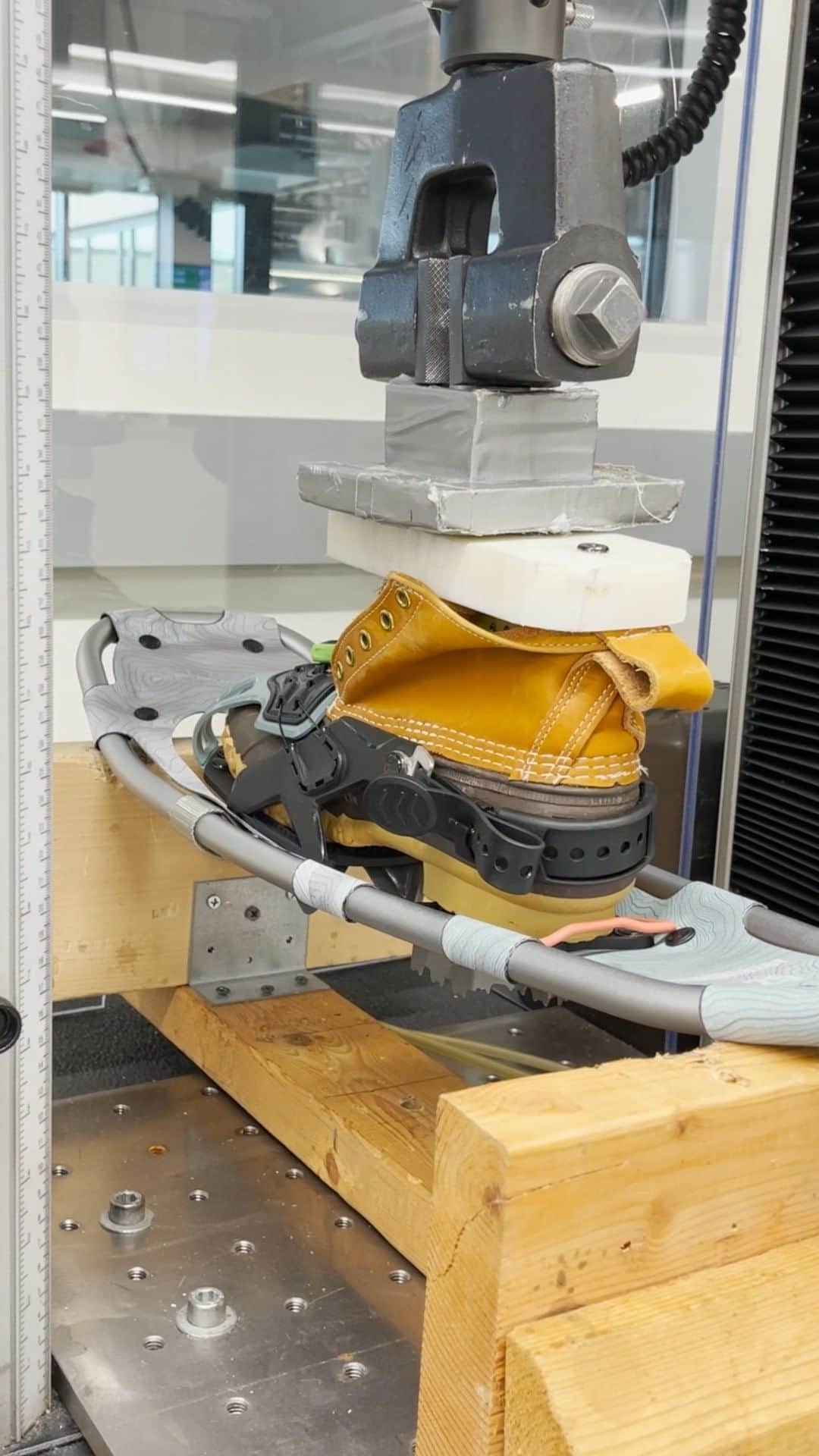 L.L.Beanさんのインスタグラム動画 - (L.L.BeanInstagram)「The sound of science. 🔈 Take ...