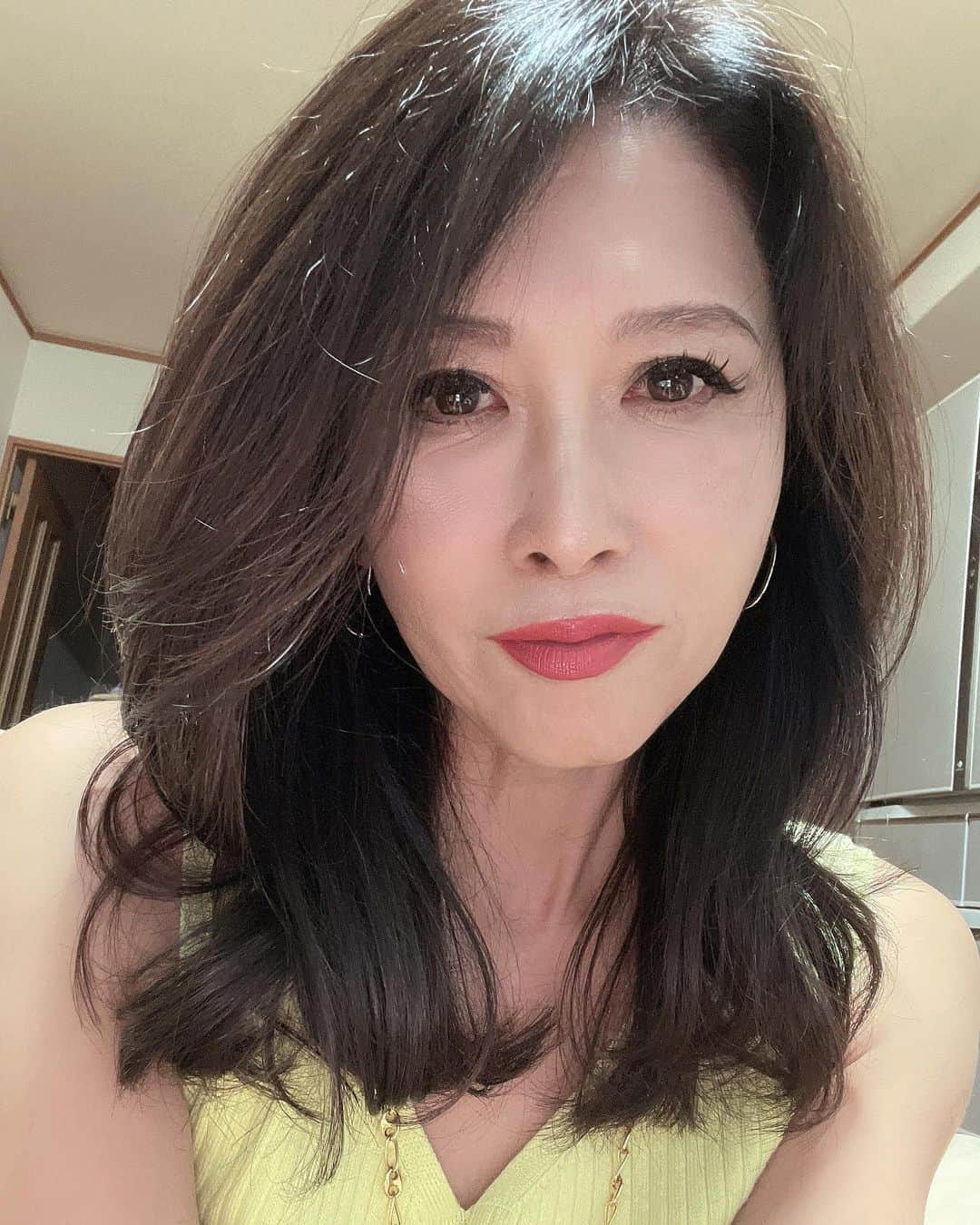 Naoko（なおこ）さんのインスタグラム写真 - (Naoko（なおこ）Instagram)「 ︎ ︎ ︎ もー耐えきれず 切りました 二年 ...