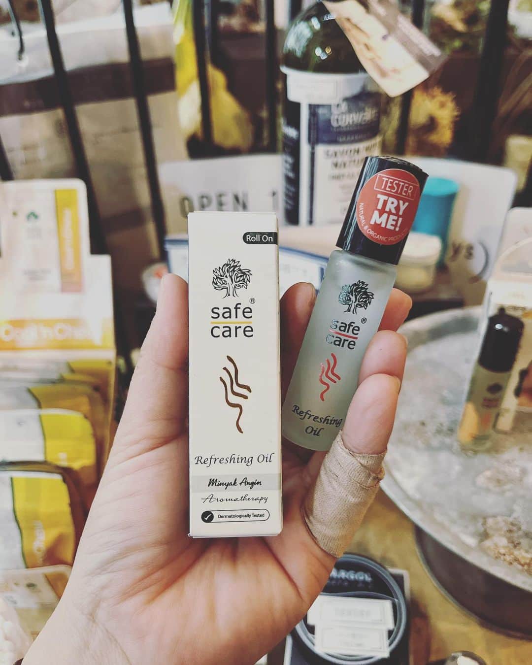 MILLE ECLAT.さんのインスタグラム写真 - (MILLE ECLAT.Instagram)「※本日生け込みの為17時半までの営業となります🙇‍♀️ . 吉田の大好きなSFCリフ ...