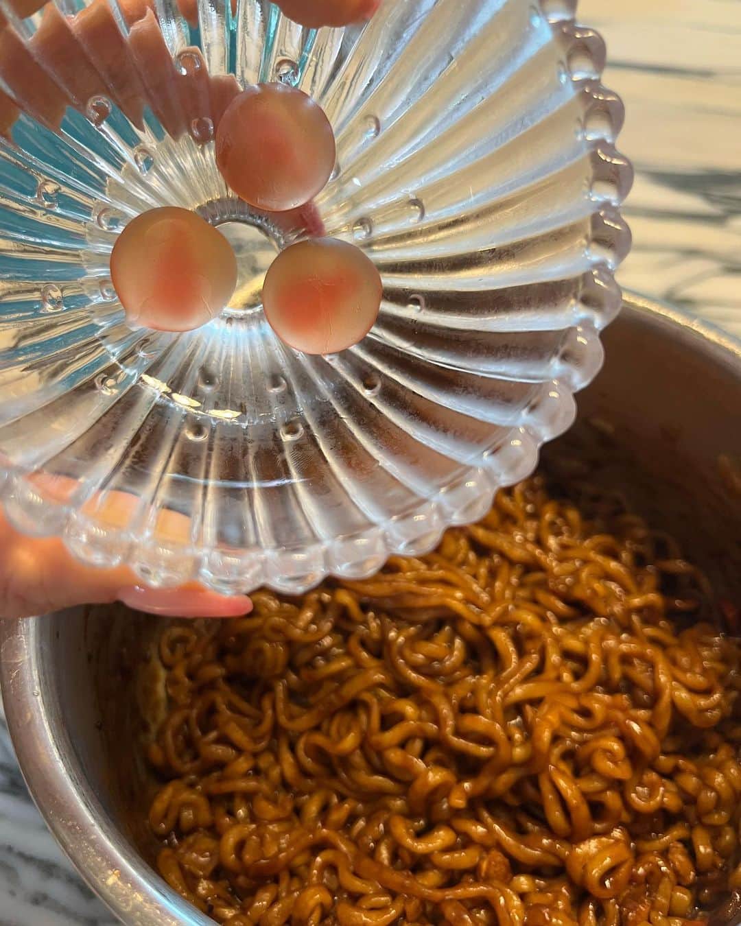 Hyemiさんのインスタグラム写真 - (HyemiInstagram)「너무너무 맛있는 애사비🍎 맛있게 먹으면서 다이어트하세요! 오늘 애사비 공구 마지막날이니 놓치지말기😚 🔍 ...