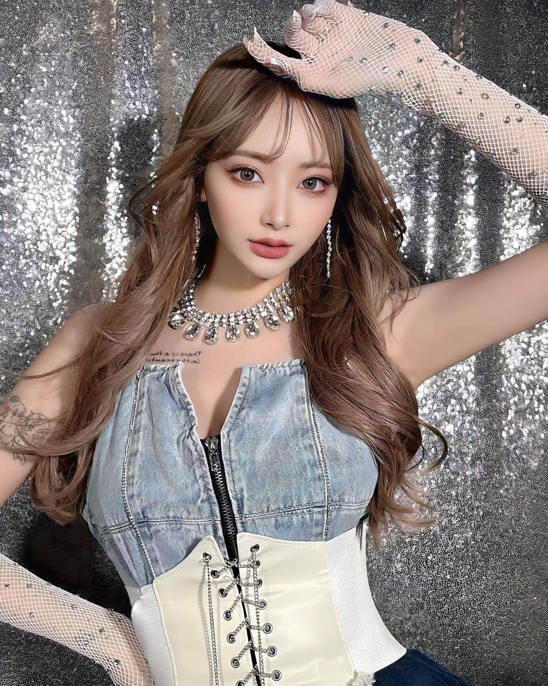 PyunA.(ぴょな)さんのインスタグラム写真 - (PyunA.(ぴょな)Instagram)「@ageha.official の撮影で韓国アイドルになりきってみた🫢♡どうかな？ 雑誌みんな ...