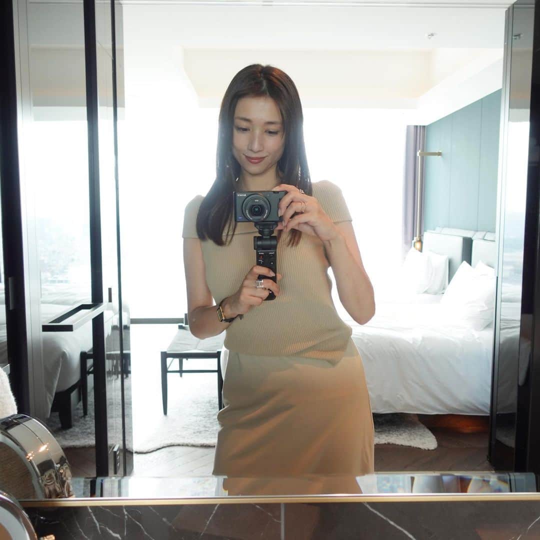 広瀬未花さんのインスタグラム写真 - (広瀬未花Instagram)「@bellustar_tokyo で ちょっと贅沢なホテルステイを。 天空のような景色は言うまでもなく素晴らしいですし ...