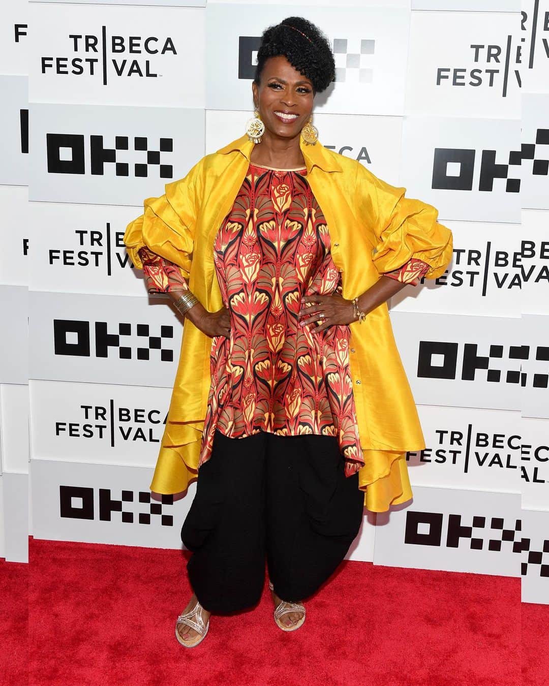 Just Jaredさんのインスタグラム写真 - (Just JaredInstagram)「Gabrielle Union hits the ...