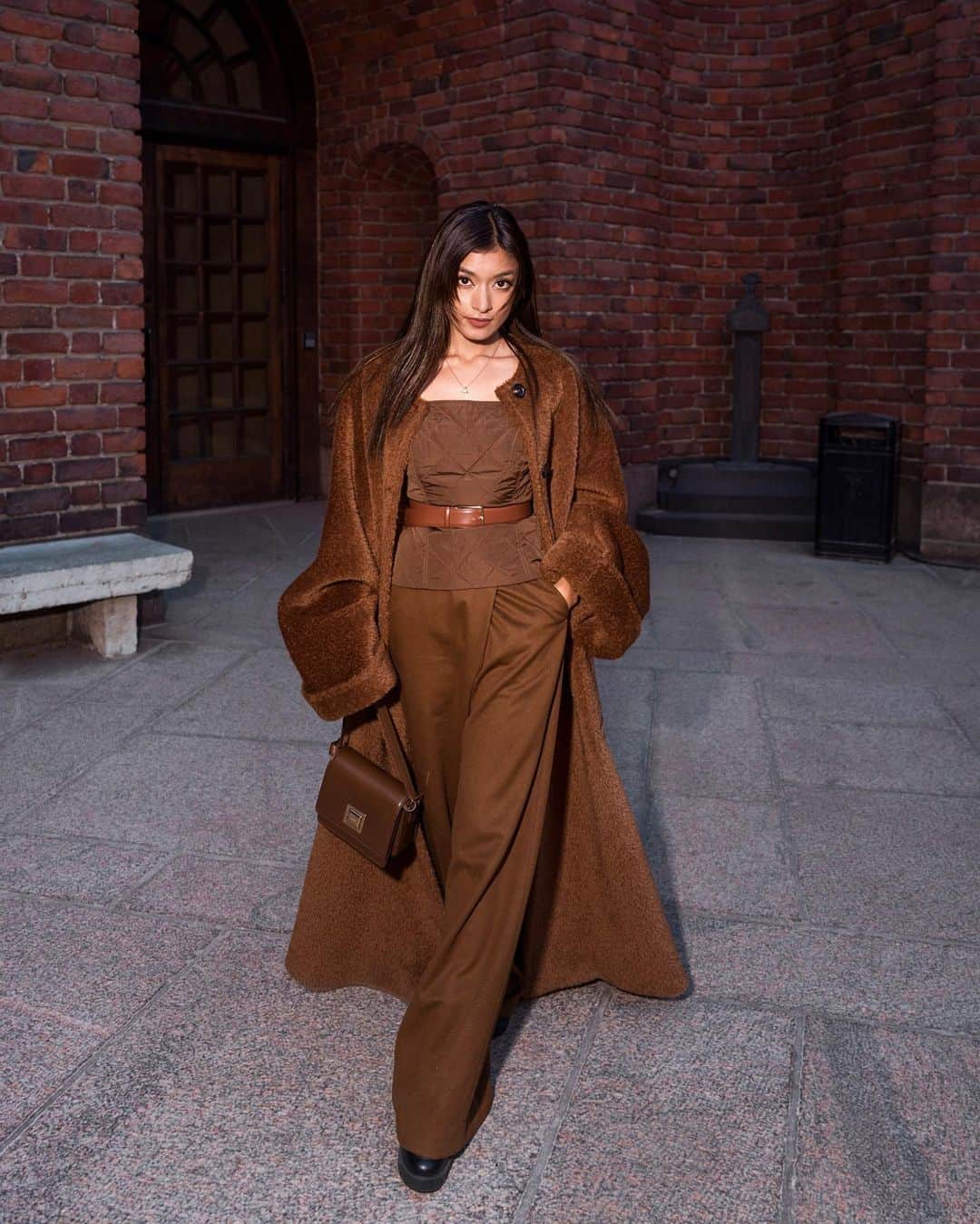 ローラさんのインスタグラム写真 - (ローラInstagram)「𝑴𝒂𝒙 𝑴𝒂𝒓𝒂🐻 @maxmara」6月15日 7時08分 - rolaofficial