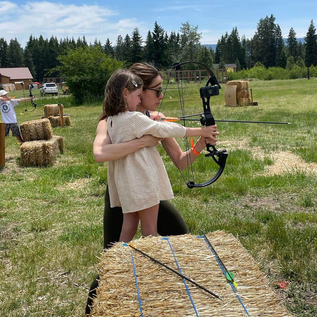 マリーナ・スコーシアーティさんのインスタグラム写真 - (マリーナ・スコーシアーティInstagram)「Katniss & Mini ...