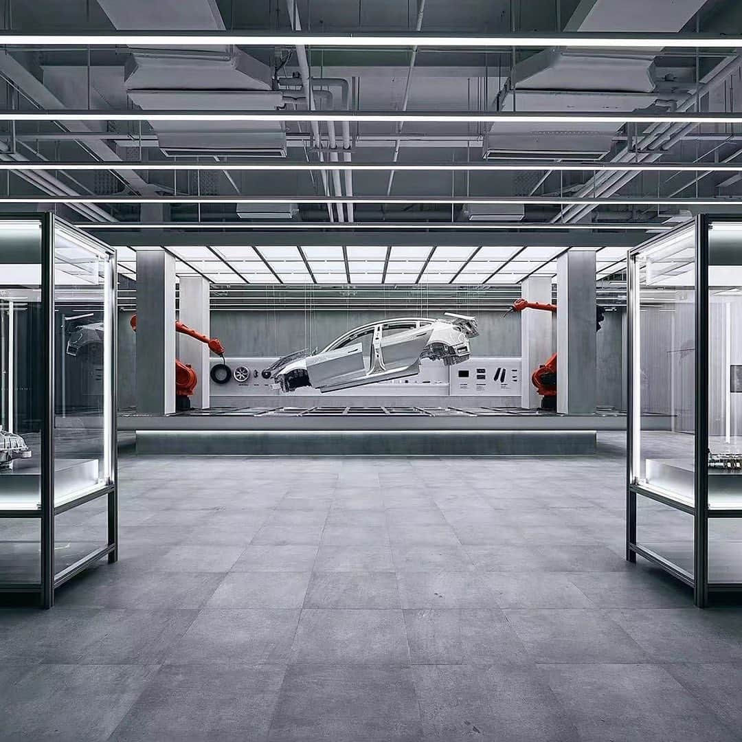 HYPEBEASTさんのインスタグラム写真 - (HYPEBEASTInstagram)「@hypedrive: @teslamotors ...