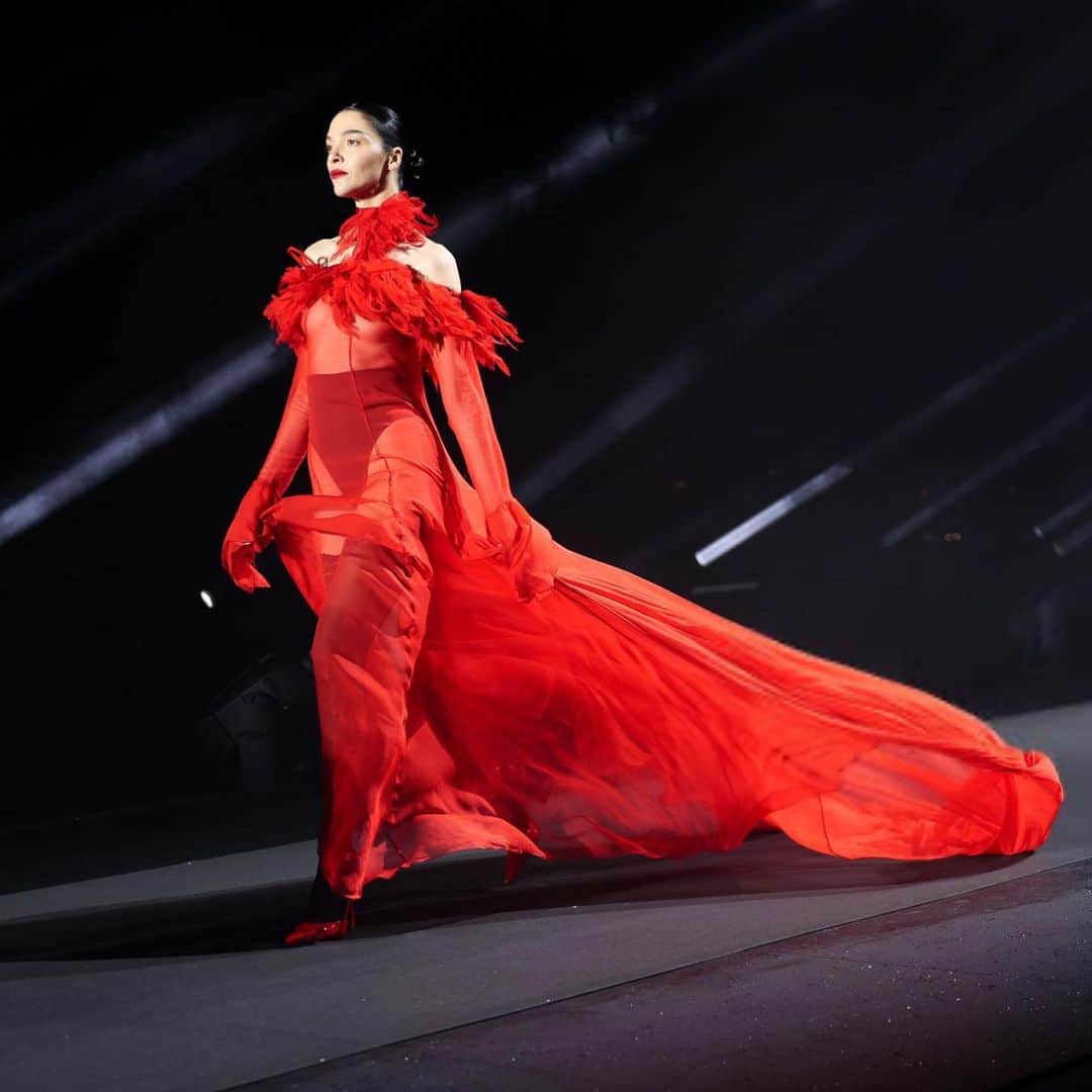 マリアカルラ・ボスコーノさんのインスタグラム写真 - (マリアカルラ・ボスコーノInstagram)「Grazie ️‍🔥☄️🔥 For ...