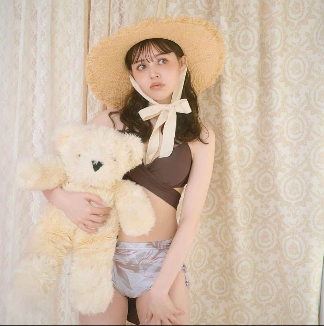 加藤ナナさんのインスタグラム写真 - (加藤ナナInstagram)「LARME 057 本日発売🧸♡ @larmemagazine」6月15日 20時24分 - katouchan