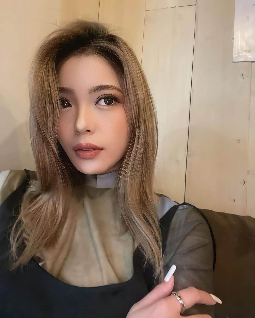 RIONAさんのインスタグラム写真 - (RIONAInstagram)「みんなから何の本買ったのー？って 気になってたコレ買った📖 「1%の努力」 考えた方1つ変えるだけで、人は楽に幸せに ...