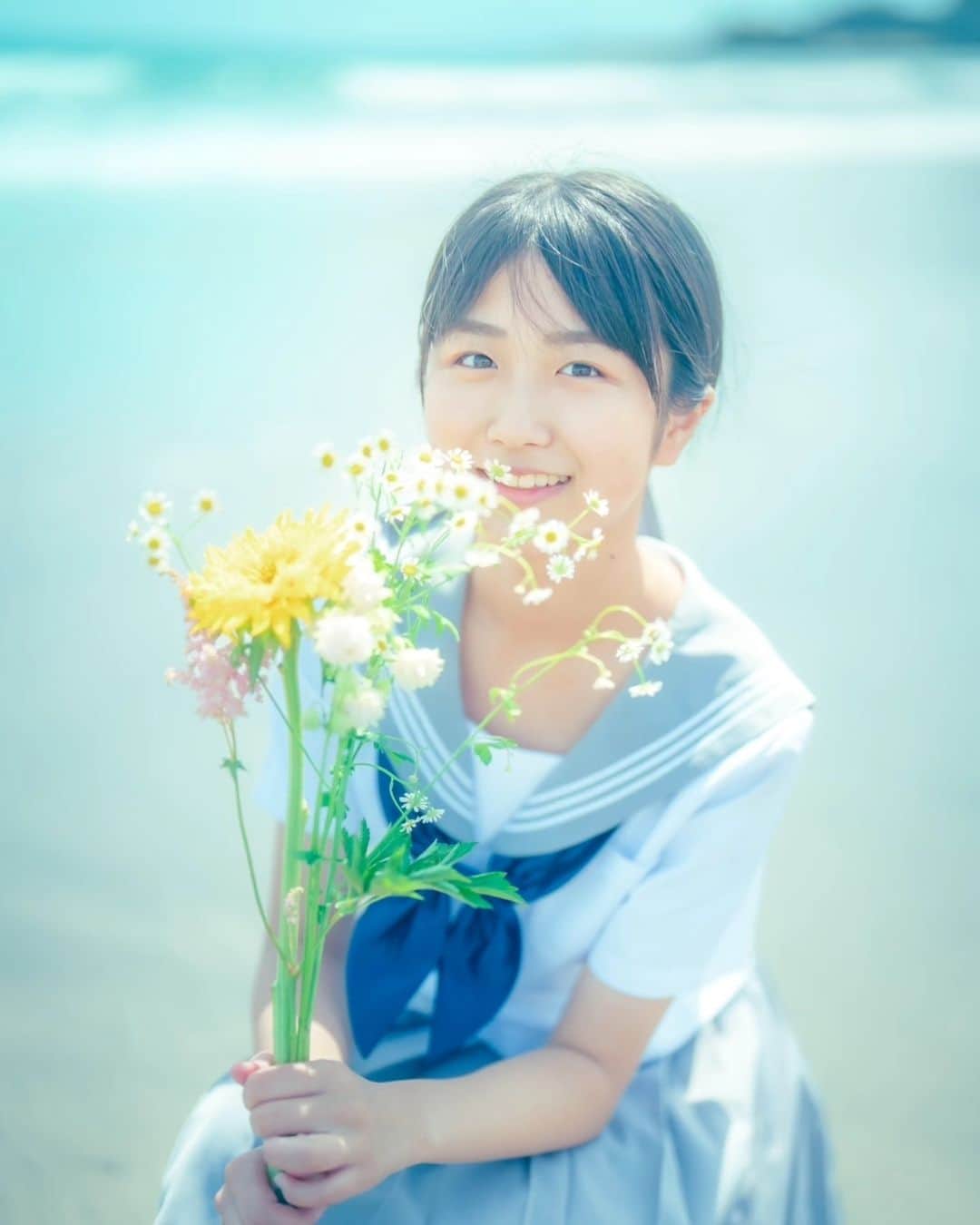 西川実花さんのインスタグラム写真 - (西川実花Instagram)「💐🏝️🎀 photo:@seto_haru_ #08#jc3#ljc#女優志望#モデル志望#実花と花#制服#海#アオハル ...