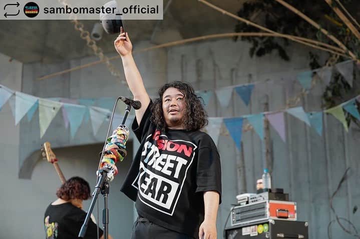 近藤洋一（サンボマスター）さんのインスタグラム写真 - (近藤洋一（サンボマスター）Instagram)「皆さま、メッセージ嬉しいです！いつも ...