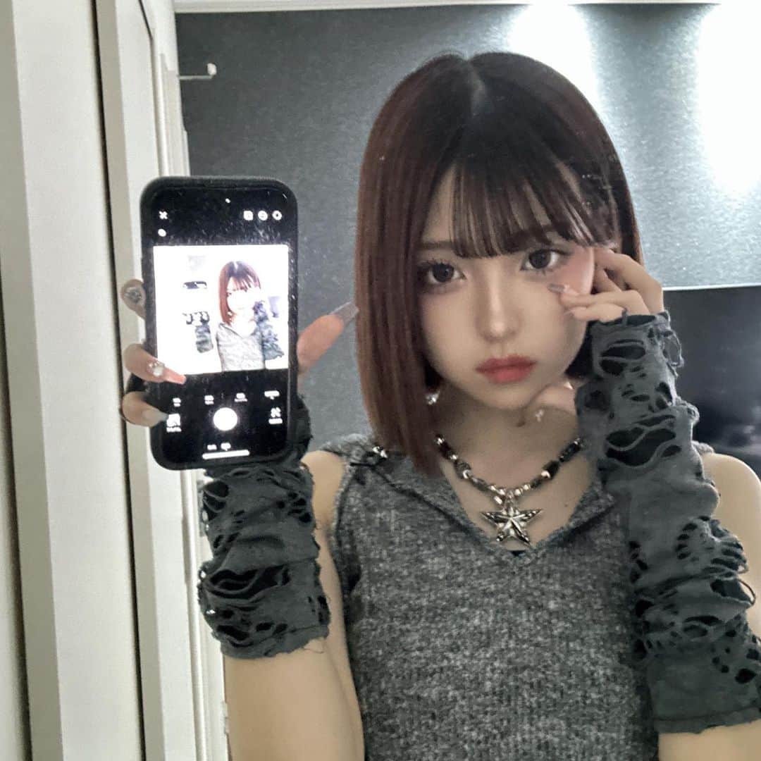 MINAMIさんのインスタグラム写真 - (MINAMIInstagram)「. この撮り方ずっとしてみたかった🪞」6月17日 20時45分 - mimi.minami.mimi