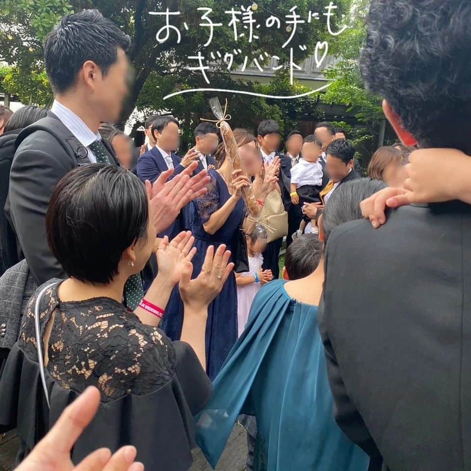 ブライダルアイテム専門店UPLANさんのインスタグラム写真 - (ブライダルアイテム専門店UPLANInstagram)「【UPLANブライダル現場リポート】 フェス婚の新郎新婦様🙋‍♂️👶🙋 ...