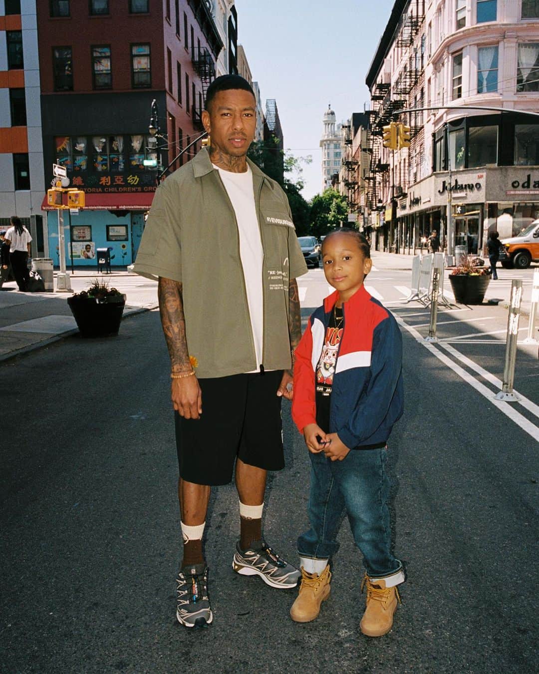 エヴィスジーンズさんのインスタグラム写真 - (エヴィスジーンズInstagram)「Just the two of us. Anwar and Lumi for Evisu and ...