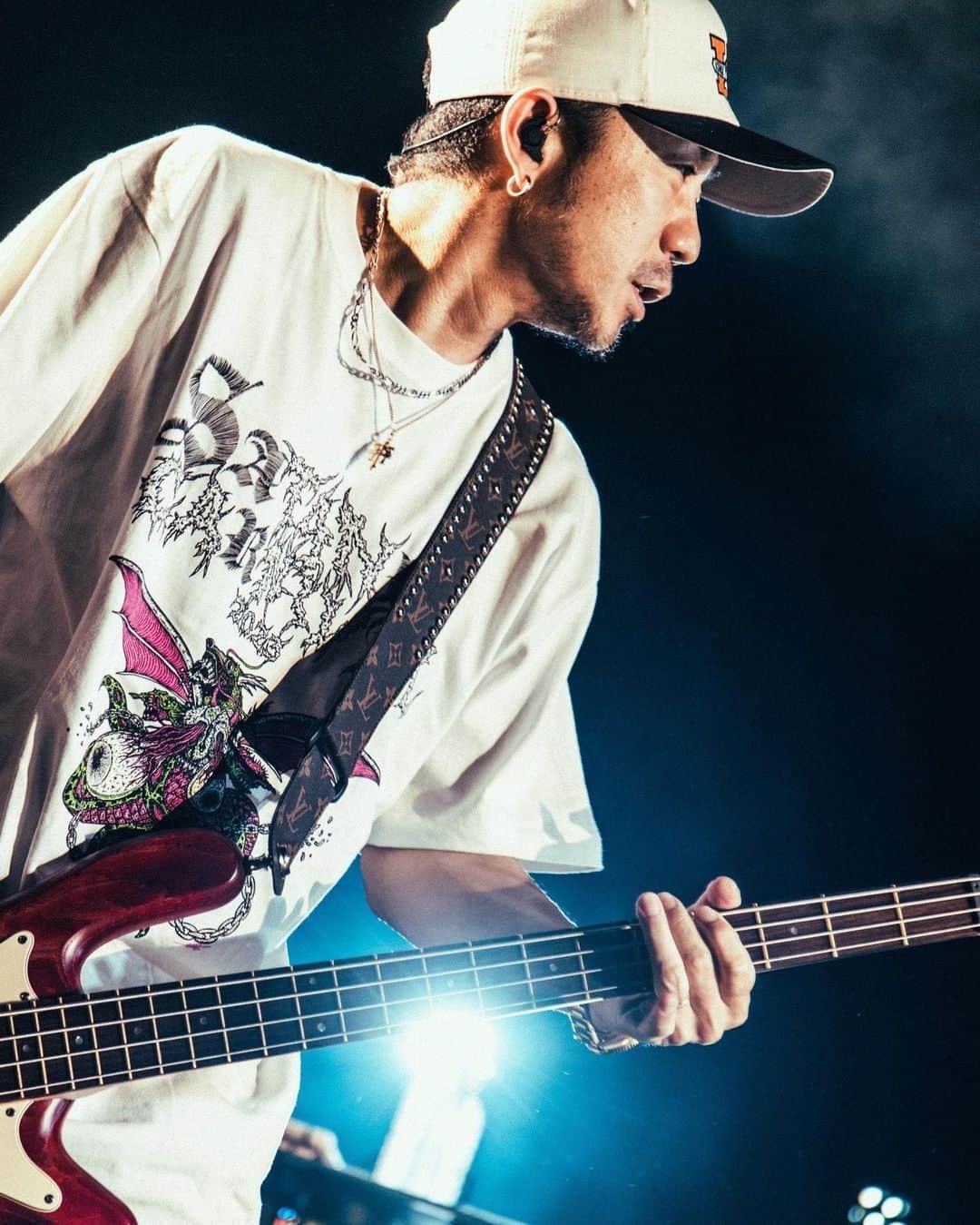 T$UYO$HIさんのインスタグラム写真 - (T$UYO$HIInstagram)「. SIX LOUNGE にお呼ばれ 初のZEPP SHINJUKU アニメとかゲームに出てきそうなビルだ ...