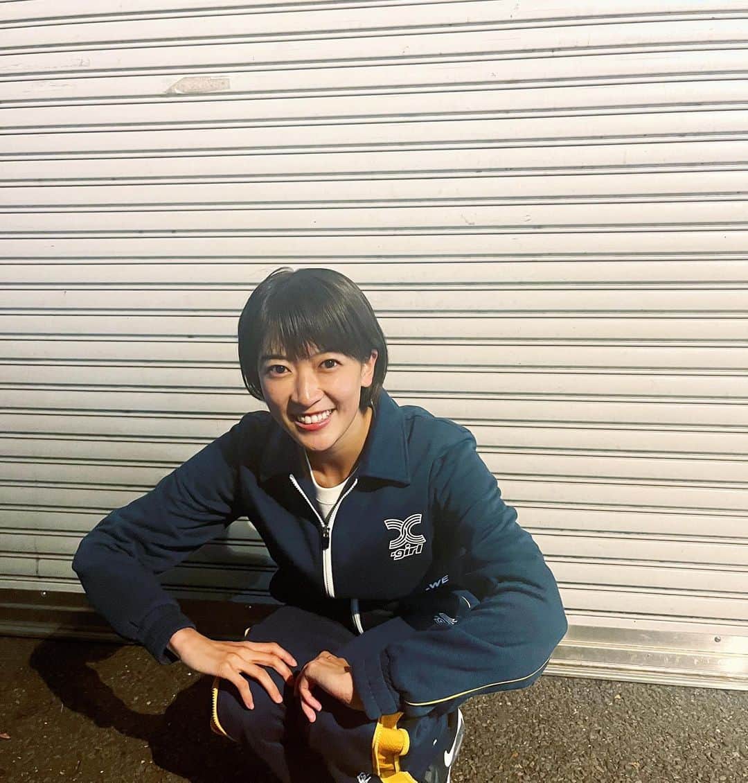 眞嶋優さんのインスタグラム写真 - (眞嶋優Instagram)「ある日のフットサル前！ 屈伸、伸脚、準備運動はしっかりやります☺️ 今週も ...