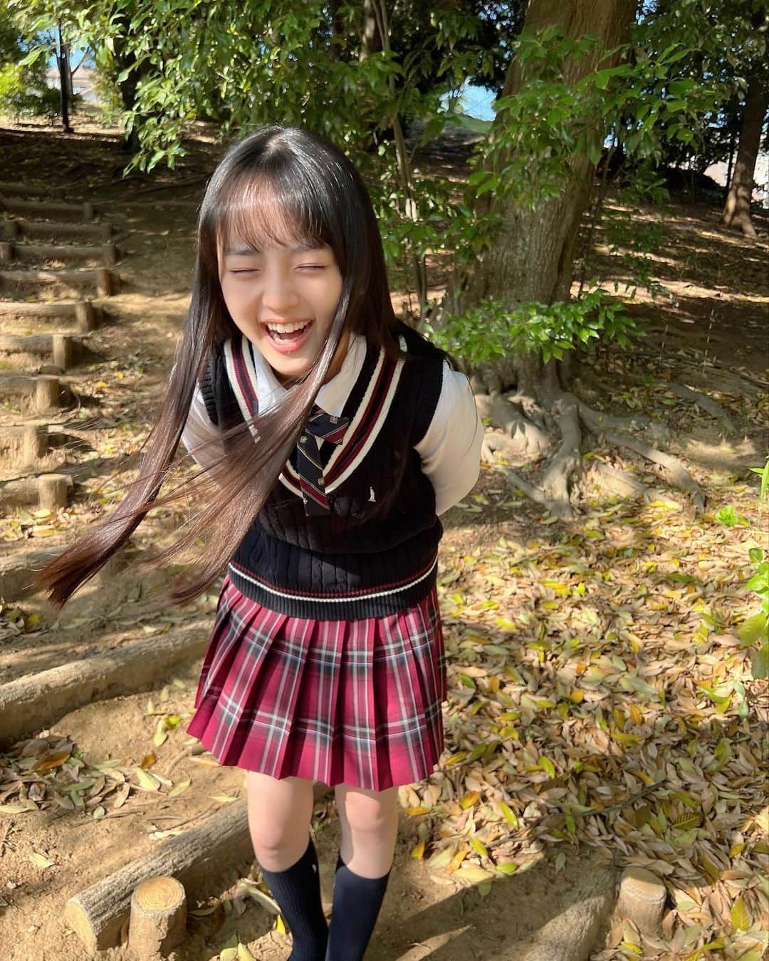 竹下優名さんのインスタグラム写真 - (竹下優名Instagram)「あったかかった日〜‪🔆‬ #EASTBOY#イーストボーイ #制服#公園#ぽかぽか #竹下優名 #jc2#09 ...