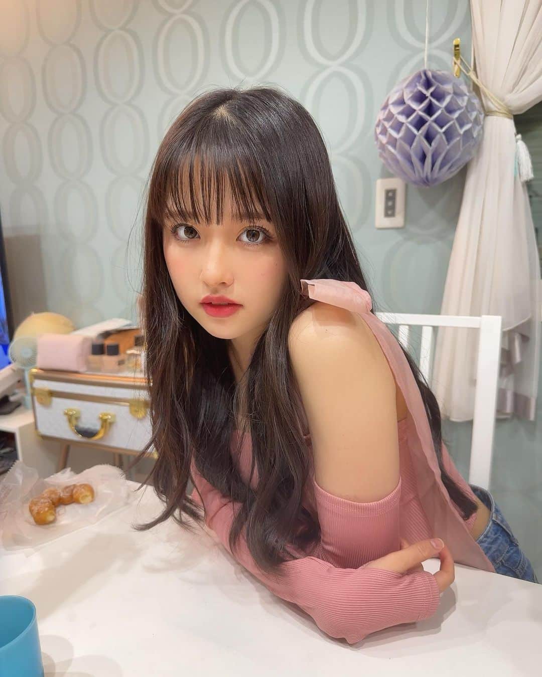 りりさんのインスタグラム写真 りりinstagram 「なりの食べかけポンデ😇🩷 Jmix ジェイミックス Model モデル