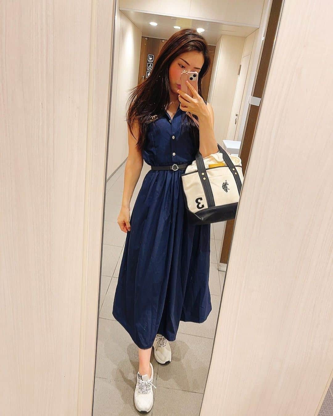 mahoさんのインスタグラム写真 - (mahoInstagram)「(*´꒳`*)🌸 。 今日#コーデ ️ 後ほど🙋‍♀️ 。 近々#東京 行きます！ 。 。 #edgetribe ...