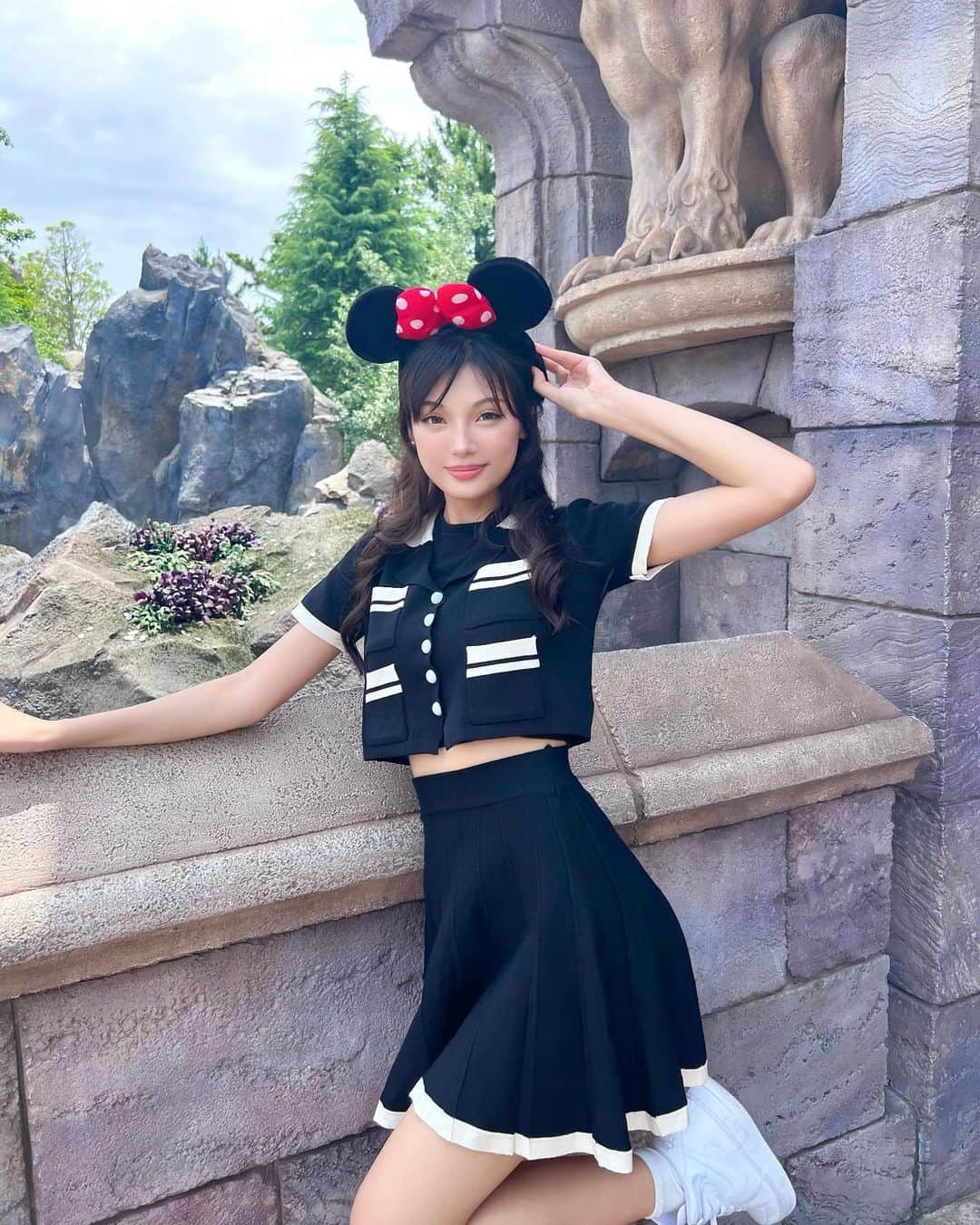 RIANさんのインスタグラム写真 - (RIANInstagram)「今日はディズニーランドに行ってきました🩷🎢 色々なスナック食べました😆 ...