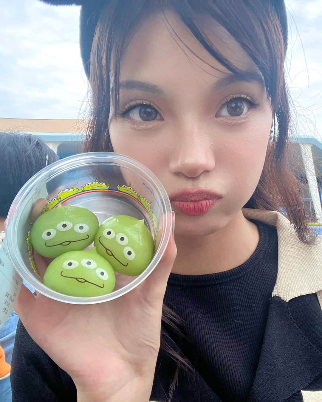 RIANさんのインスタグラム写真 - (RIANInstagram)「追加ディズニーランドショット🎢💖 写真撮りすぎました😂 お城が素敵すぎ ...