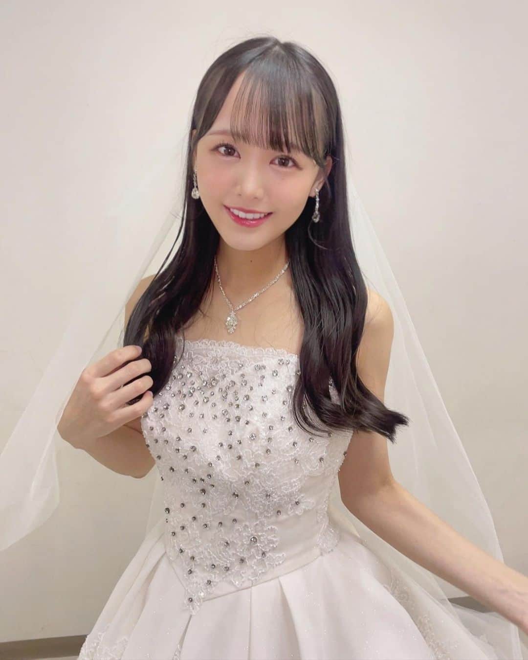 福田朱里さんのインスタグラム写真 福田朱里instagram 「6月の花嫁。 多幸感チーク💞🕊️ 骨格ウェーブ アイドル 広島