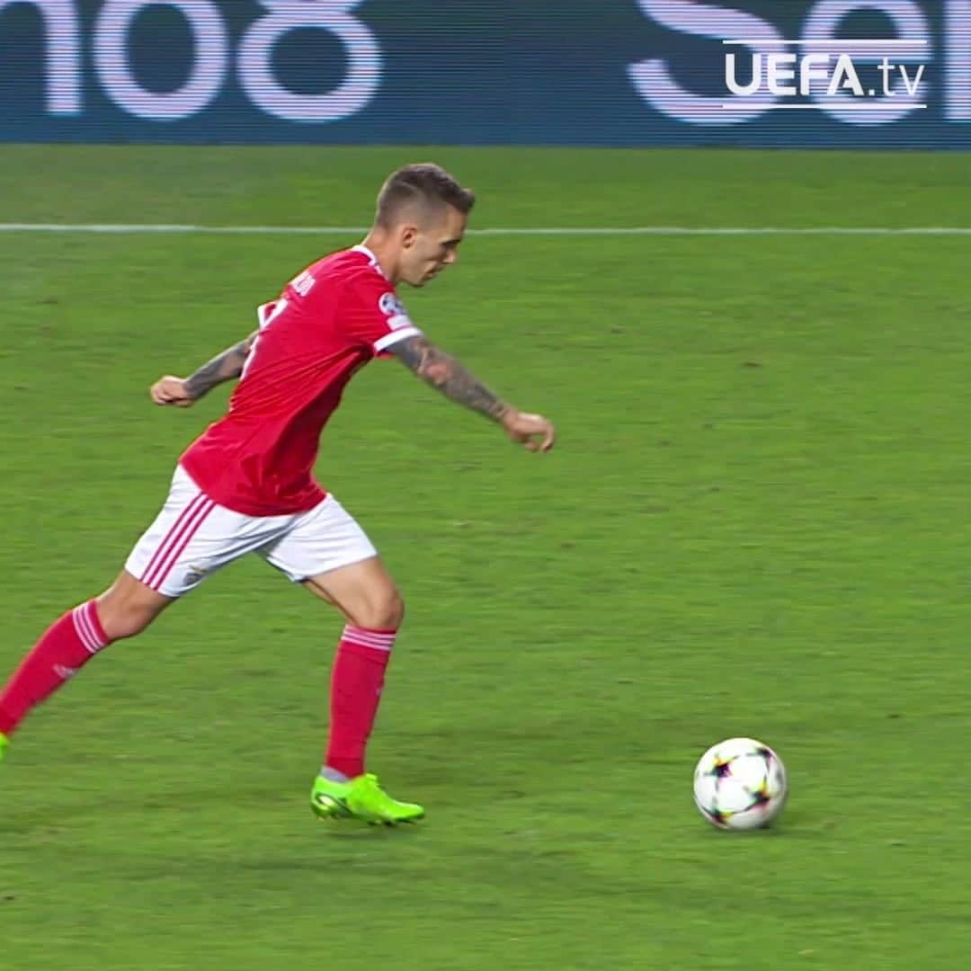 UEFAチャンピオンズリーグさんのインスタグラム写真 - (UEFAチャンピオンズリーグInstagram)「The dip on this 🤯 #UCL」6月22日 17時25分 ...