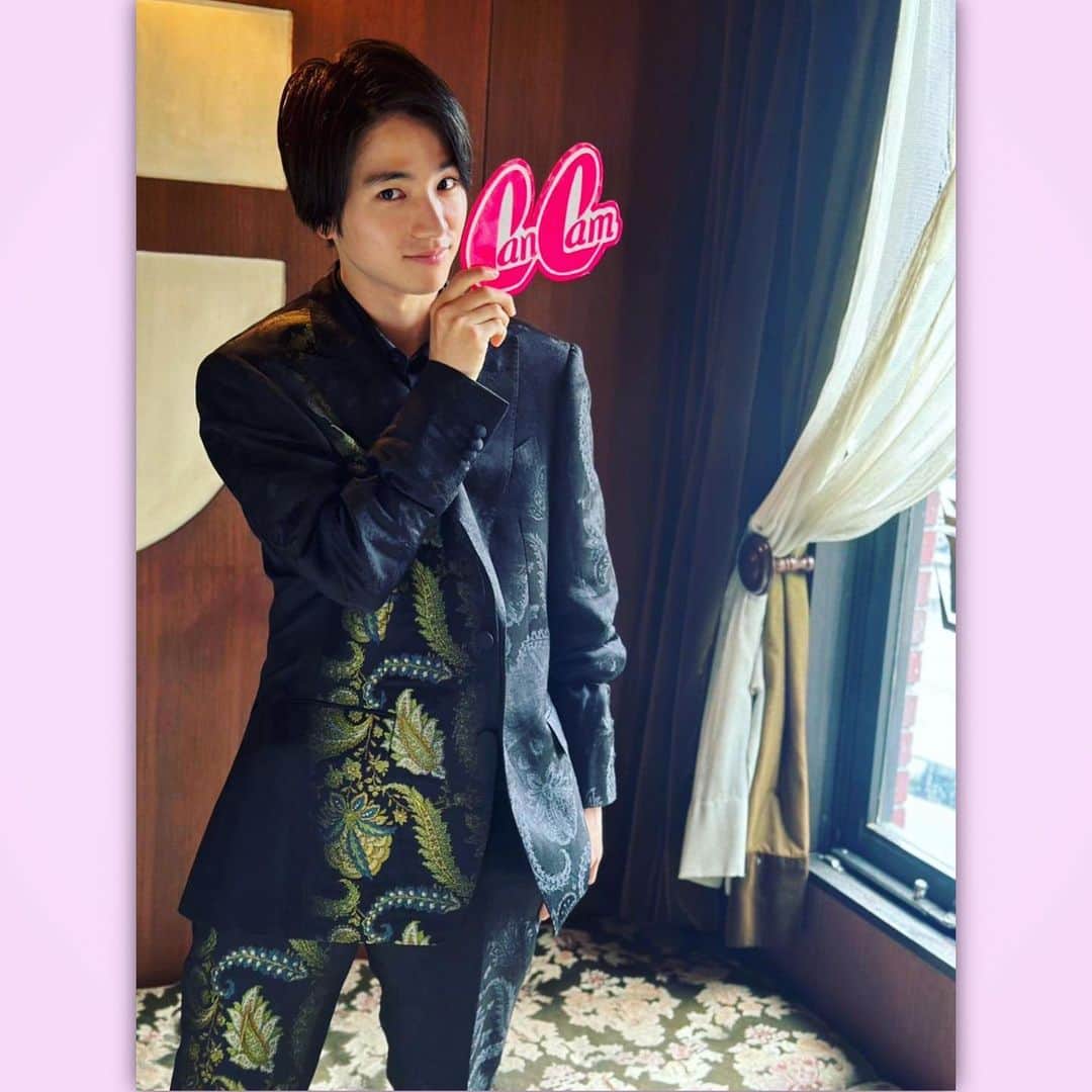 木戸大聖さんのインスタグラム写真 - (木戸大聖Instagram)「【本日発売】 JUNON(@junon_jp ) 8月号 🟦 CanCam(@cancam_official )8月号 🟥 ...