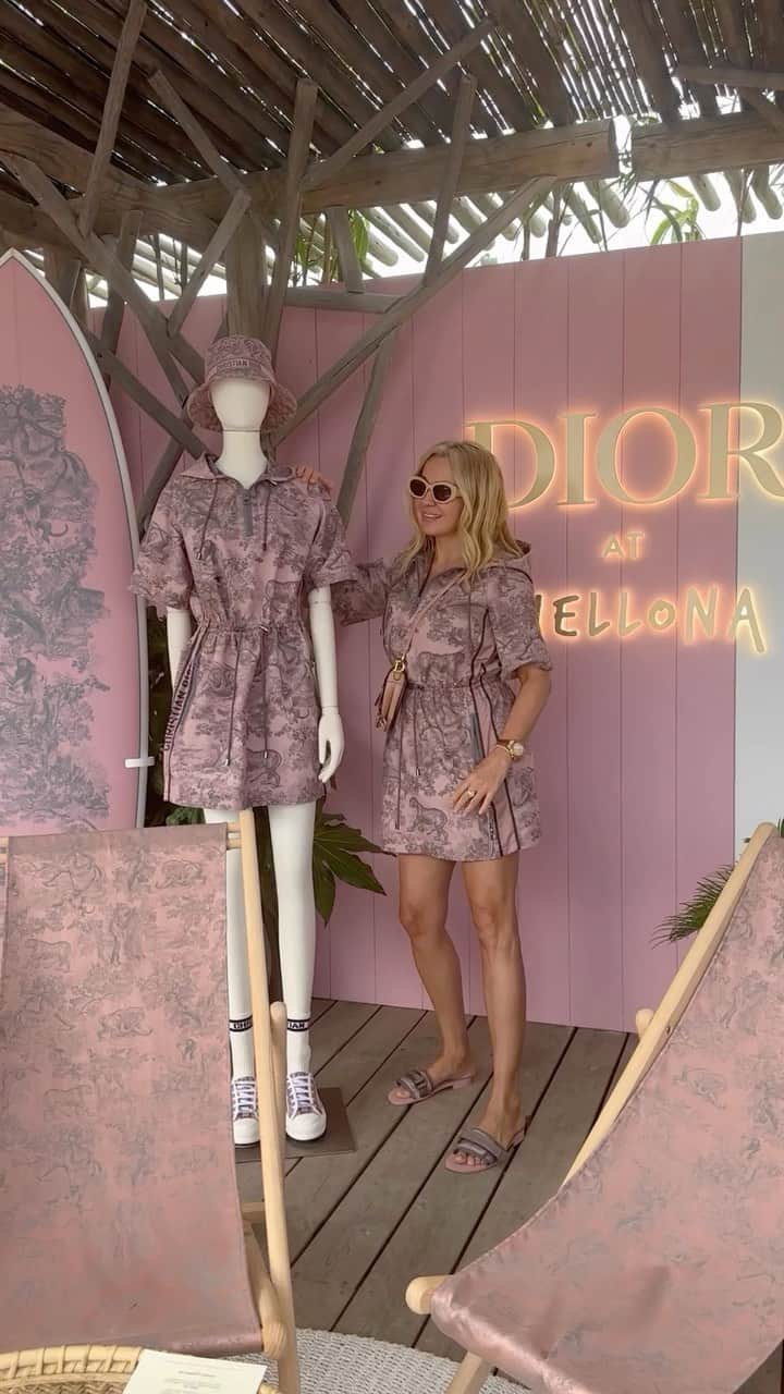 ヤナ・ルドコフスカヤさんのインスタグラム動画 - (ヤナ・ルドコフスカヤInstagram)「Welcome to the beach of ...