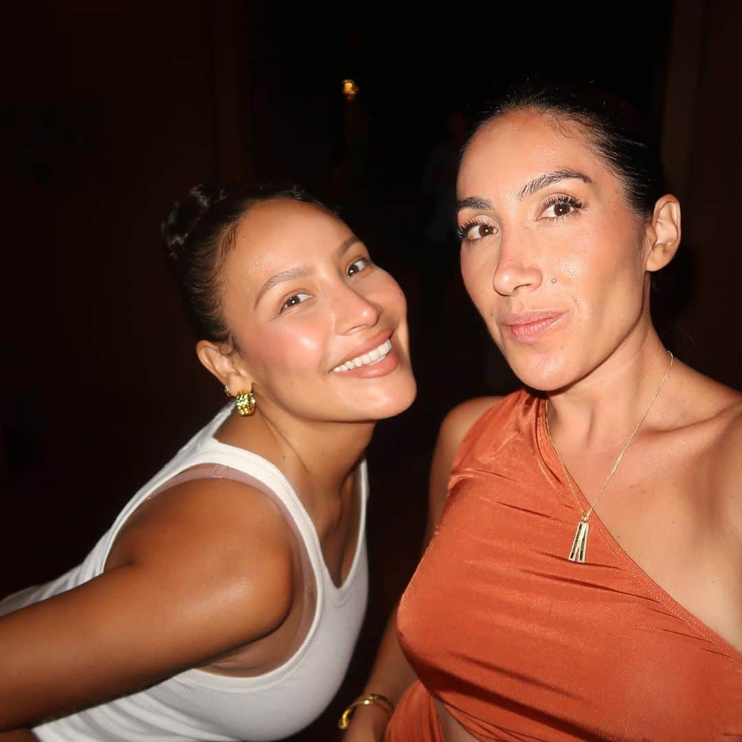 JEN ATKINさんのインスタグラム写真 - (JEN ATKINInstagram)「we met on the internet 💌 ...