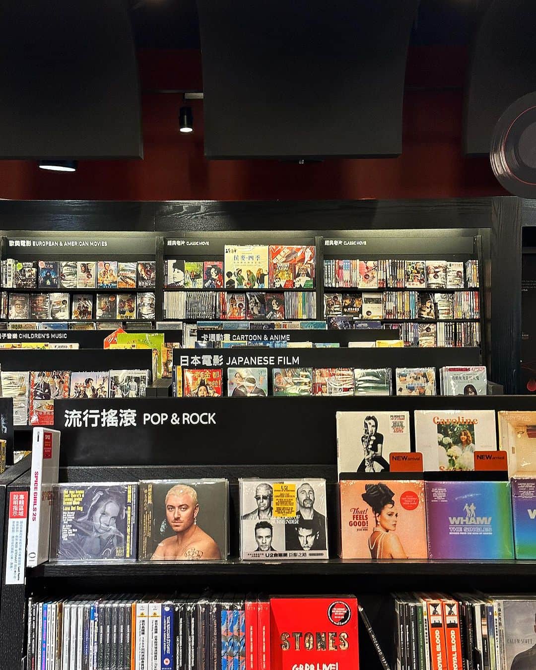 JJ.Acunaさんのインスタグラム写真 - (JJ.AcunaInstagram)「Taipei you indeed slay. 💗🌈🥃 ...