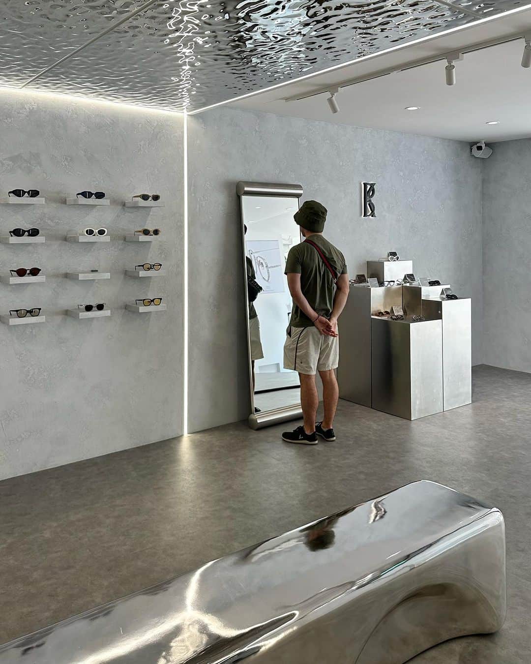 JJ.Acunaさんのインスタグラム写真 - (JJ.AcunaInstagram)「Taipei you indeed slay. 💗🌈🥃 ...