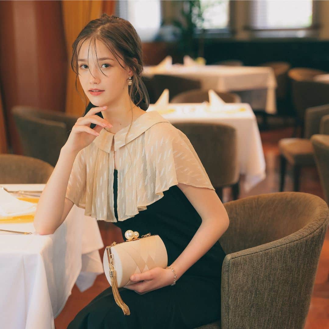 Dorry Dollさんのインスタグラム写真 - (Dorry DollInstagram)「【 July dress collection vo.5💐 】 ボレロのようでケープにも見える ...