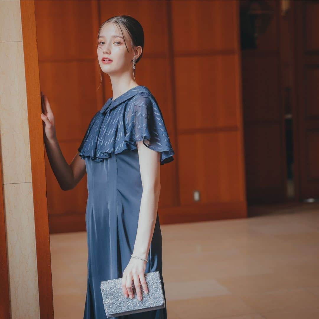 Dorry Dollさんのインスタグラム写真 - (Dorry DollInstagram)「【 July dress collection vo.5💐 】 歩くたびひらりと動くヘムスカートの ...