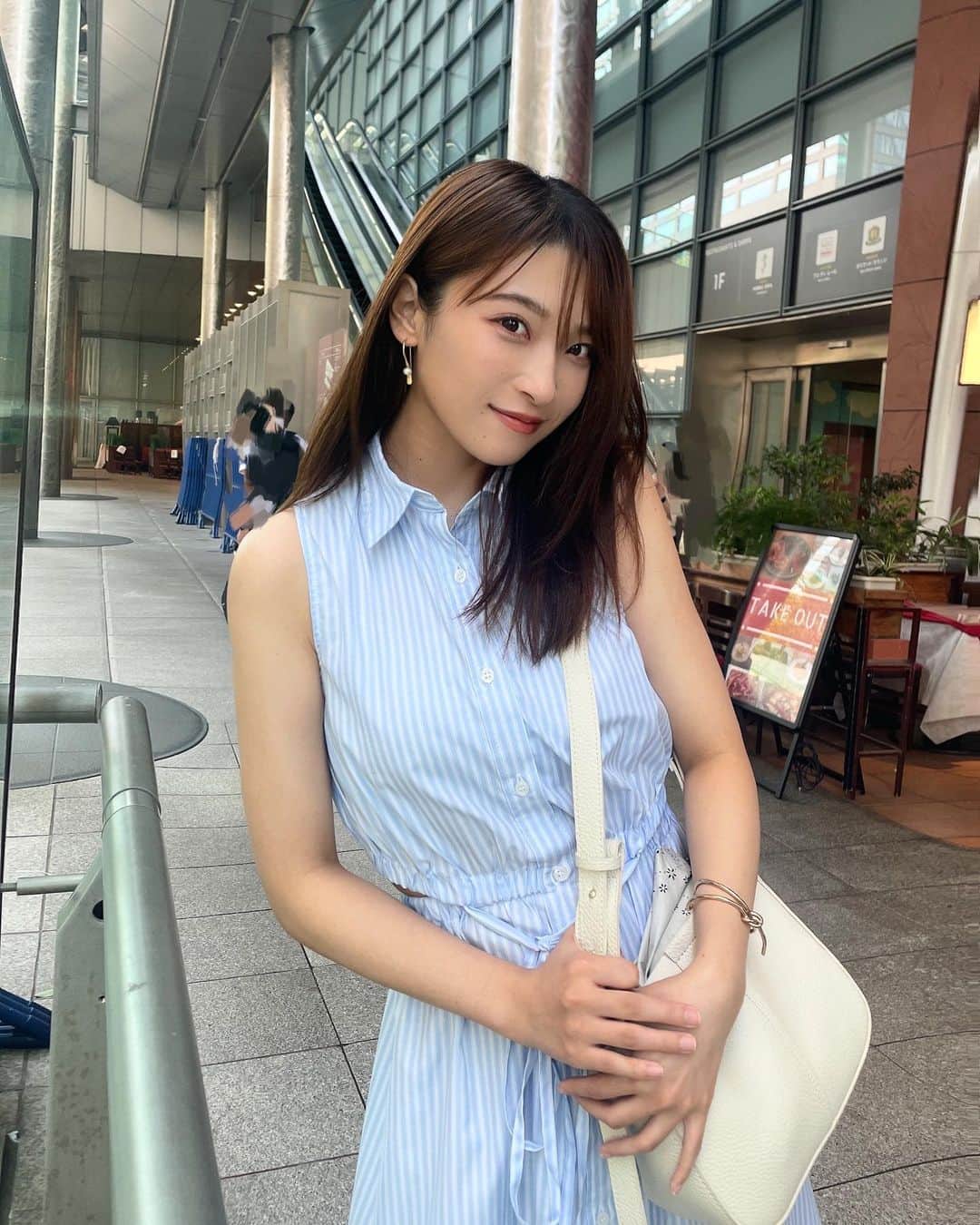 二瓶有加さんのインスタグラム写真 二瓶有加instagram 「 マネージャーさん撮影📷 小顔に見せたくてたまらない女です。 てか