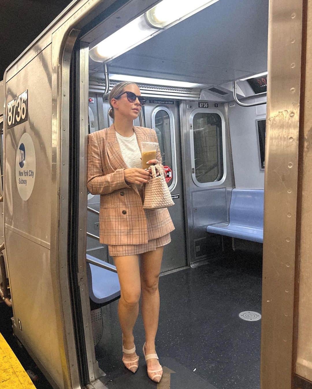 Helena Glazer Hodneさんのインスタグラム写真 - (Helena Glazer HodneInstagram)「The ...