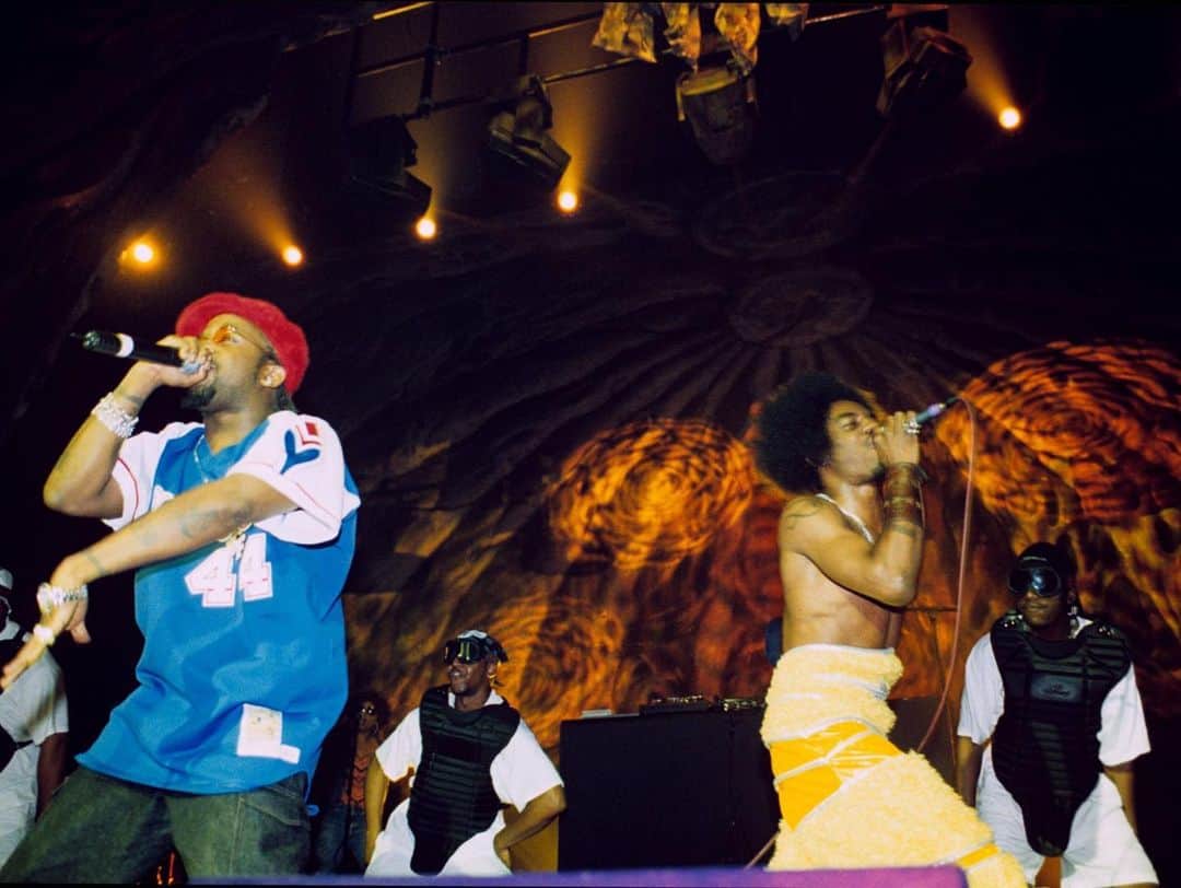 The GRAMMYsさんのインスタグラム写真 - (The GRAMMYsInstagram)「🎧 Three decades ago ...