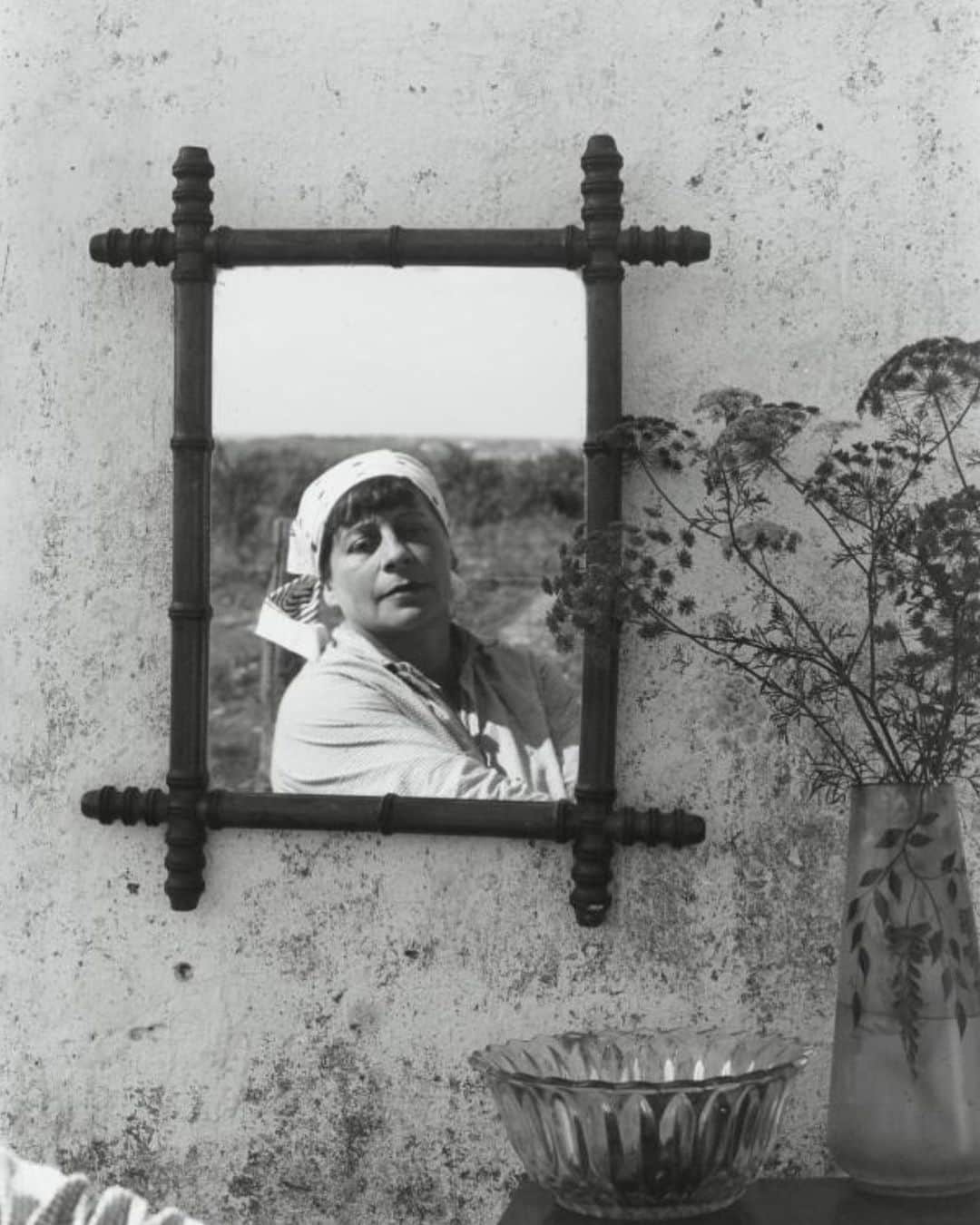 ローラ・ベイリーさんのインスタグラム写真 ローラ・ベイリーinstagram 「florence Henri Self Portrait