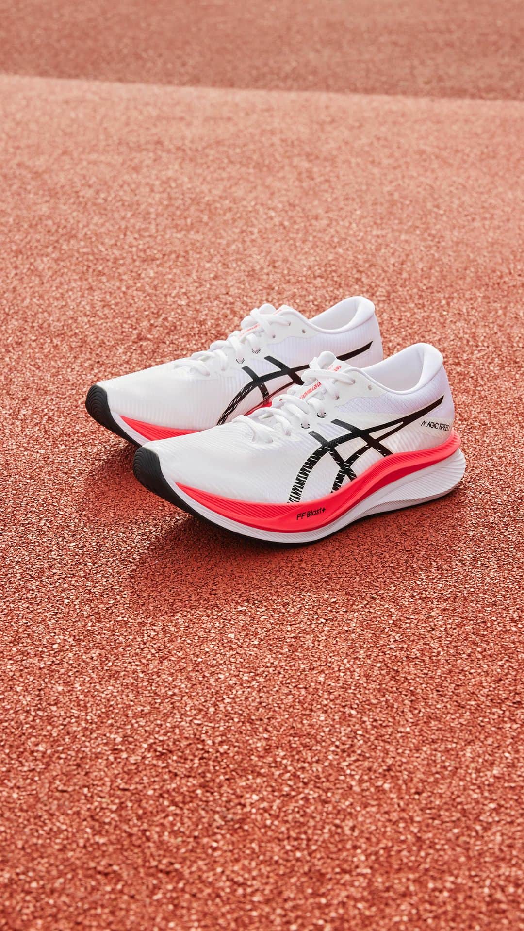 ASICS Americaさんのインスタグラム動画 - (ASICS AmericaInstagram)「A full-length ...