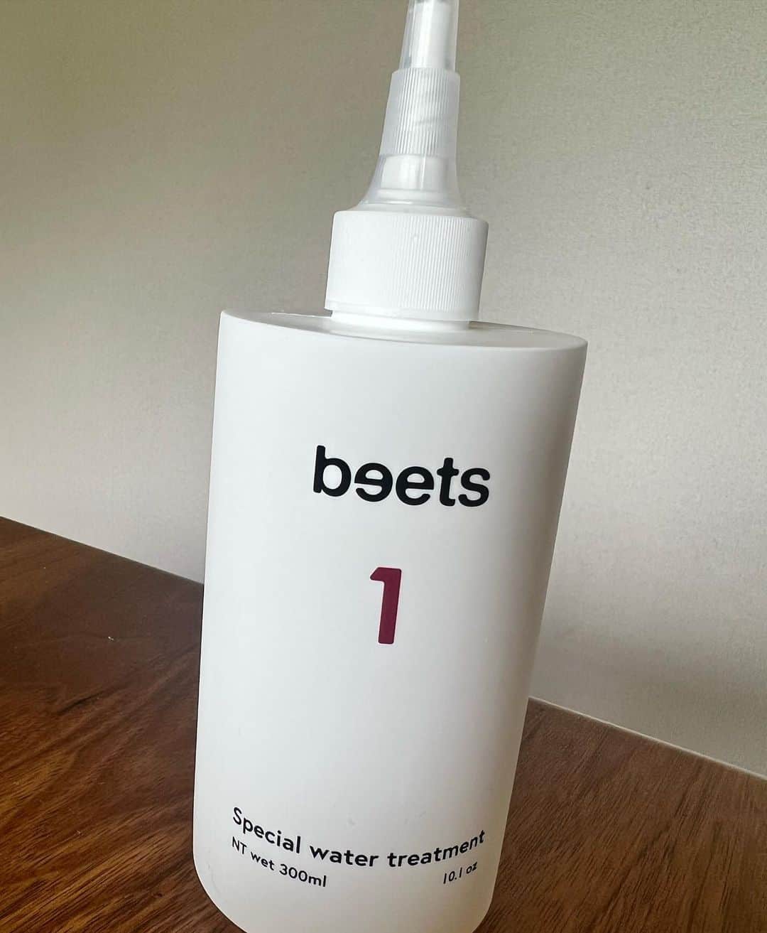 大桑マイミさんのインスタグラム写真 - (大桑マイミInstagram)「暑くて〜スッキリさせたく髪を切りました。数センチ🤏 それだけでリフレッシュ〜 @shiga_noriyoshi にお ...