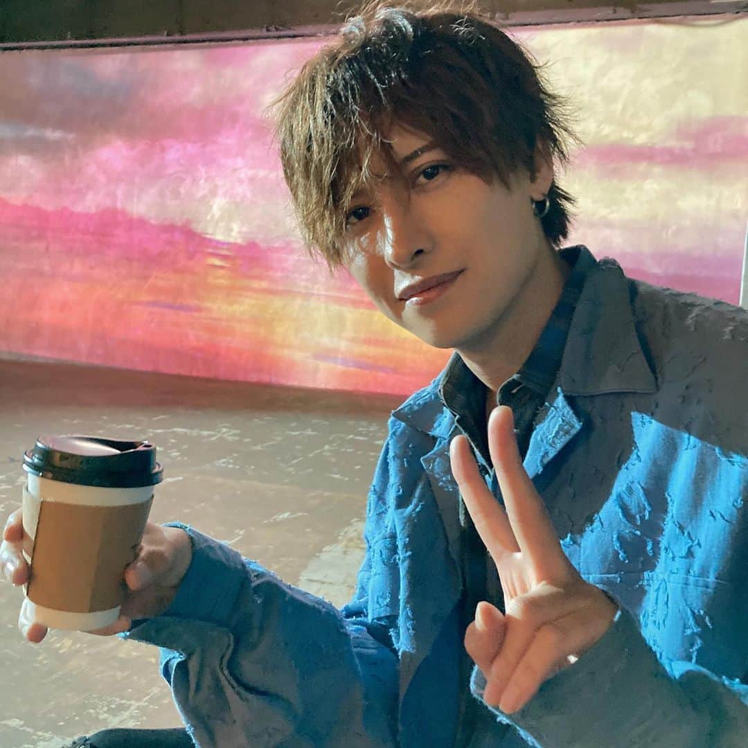 WANDSさんのインスタグラム写真 - (WANDSInstagram)「上原さんの #撮影オフショット 8/30リリースAL「Version ...
