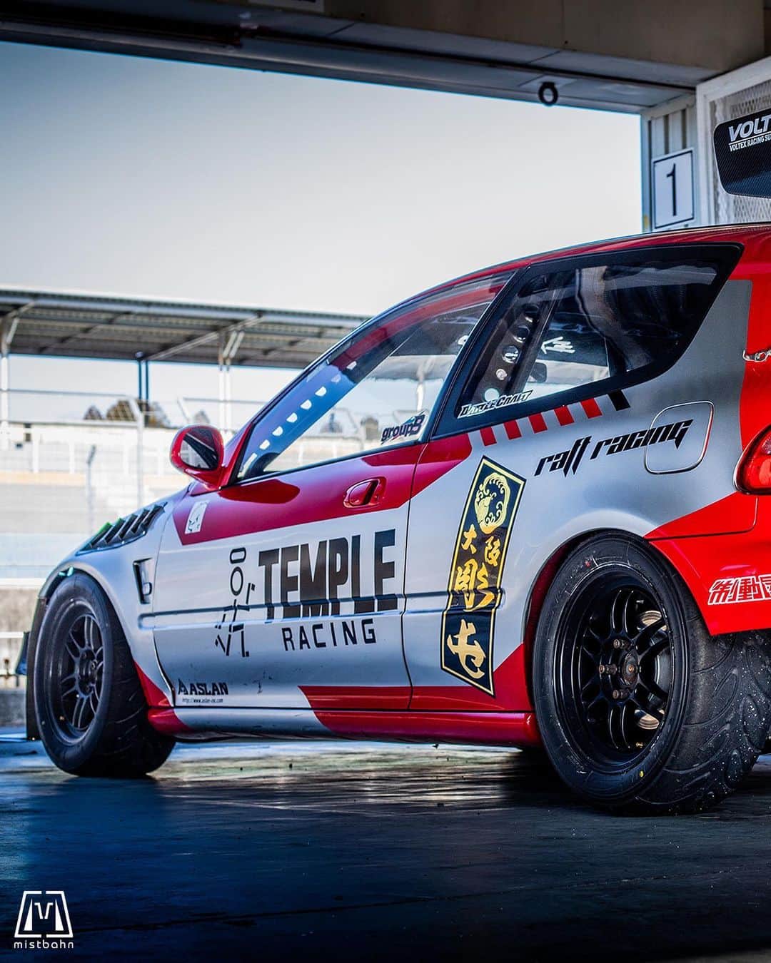 mistbahnさんのインスタグラム写真 - (mistbahnInstagram)「_ Temple Racing | RAFT ...