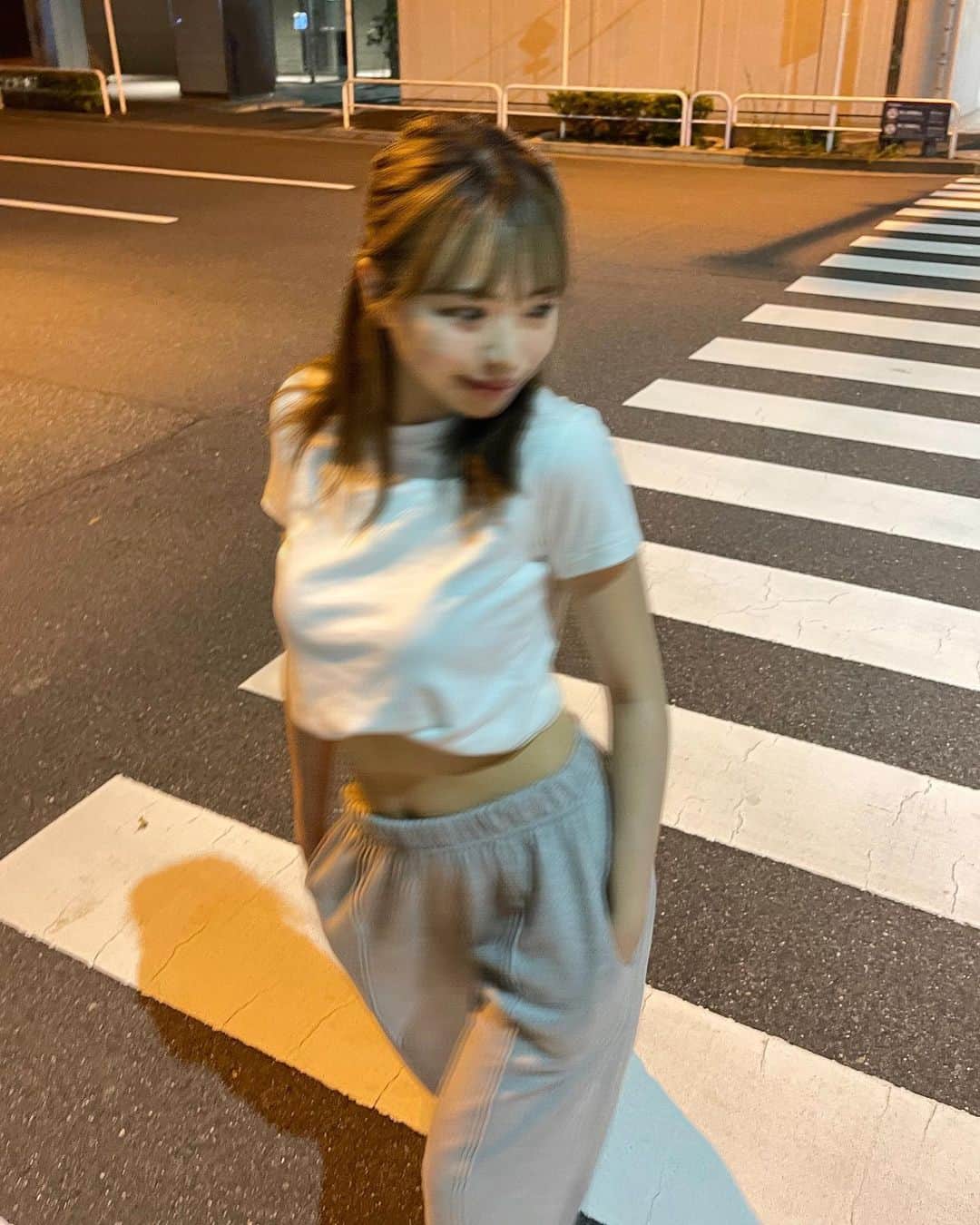 麻生果恩さんのインスタグラム写真 - (麻生果恩Instagram)「めっちゃ深夜😗 夜のお散歩好き？」6月29日 21時42分 - aso.kaon