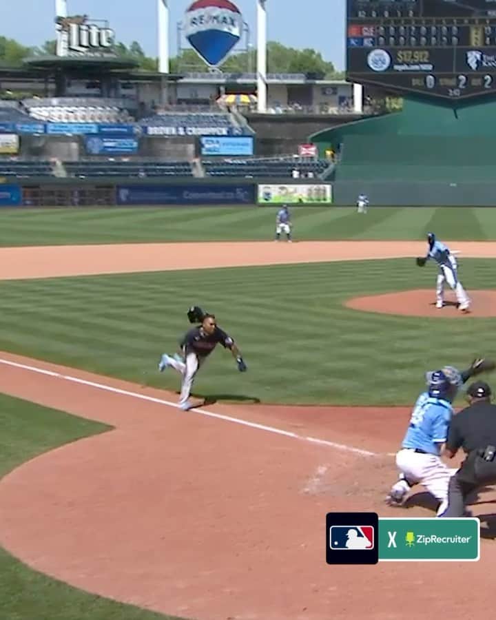 MLBさんのインスタグラム動画 - (MLBInstagram)「@Ramirez_jose11 is just the 8th player in AL/NL history to ...