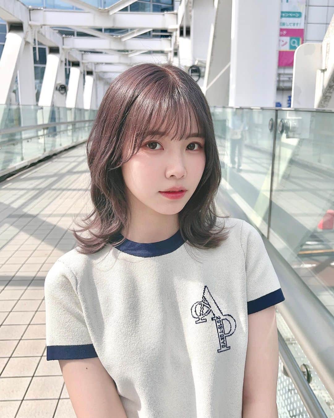 Liyuu（リーユウ）さんのインスタグラム写真 Liyuu（リーユウ）instagram 「ニューカラーです🤍 少しアレンジでクルクル