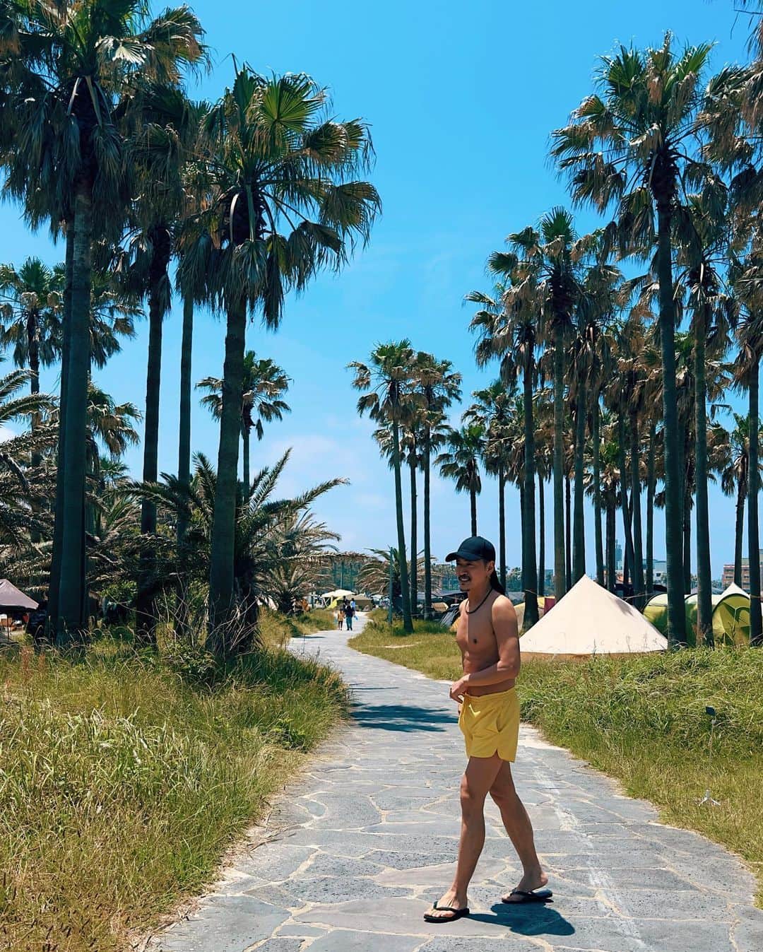 JunJunさんのインスタグラム写真 - (JunJunInstagram)「. チェジュ島の茶畑めっちゃ景色が素敵だったー🌿 2枚目の写真は虫が怖くてビビってる最中🐛😂 日焼け止めは絶対Dr ...