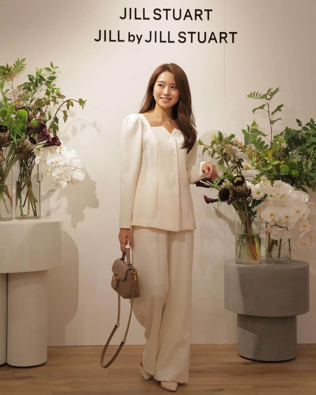 曽田茉莉江さんのインスタグラム写真 - (曽田茉莉江Instagram)「@jillstuart.jp さんの展示会へ お邪魔させて頂きました😌 秋冬もとーっても可愛かった🥹 私的にはこの白の ...