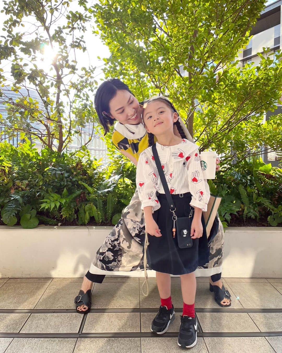 HALCAさんのインスタグラム写真 - (HALCAInstagram)「久々の #ハルカとコハル 👭🌿 少し会わない間にまたお姉さんになって 落ち着いたこの表情や佇まいにも驚く。 最近は写真 ...